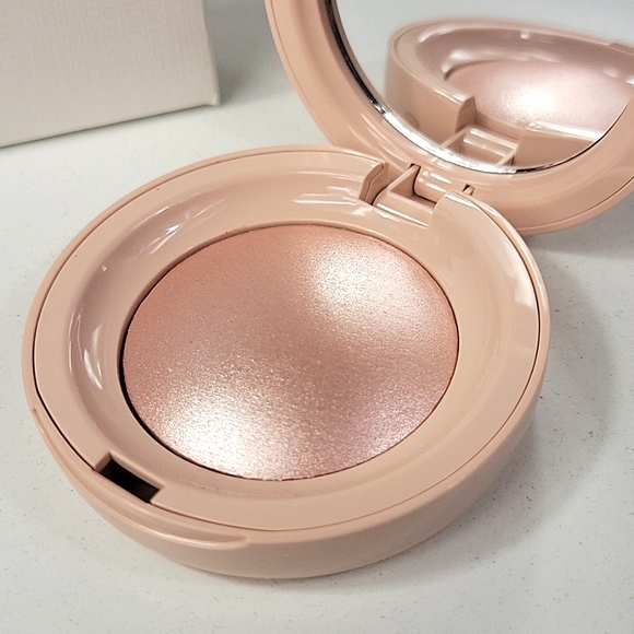 Rare Beauty | Makeup | Rare Beauty Positive Light Silky Touch ...